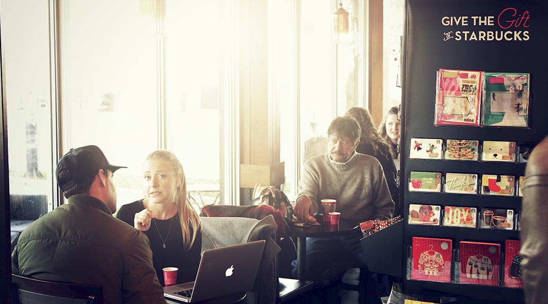 A evolução estratégica Starbucks: Do café à experiência global